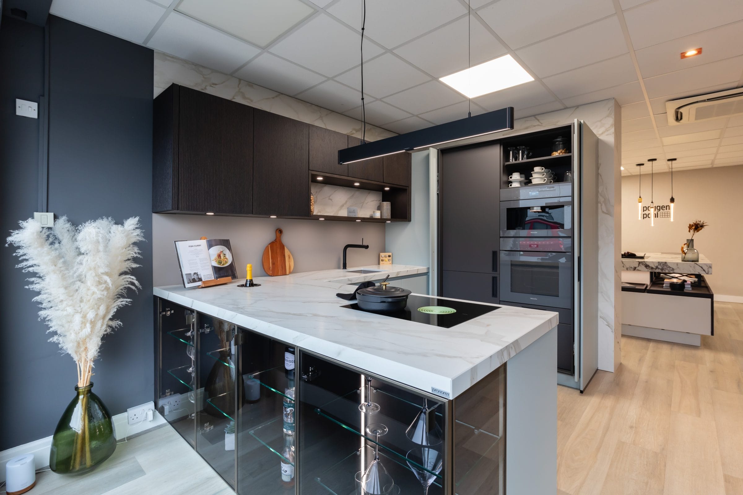 Kitchen Showroom Leeds | Kreativ Kitchens